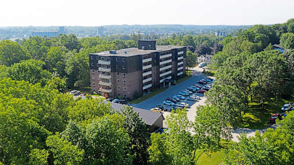 Comfortable Living In Owen Sound Regency Tower